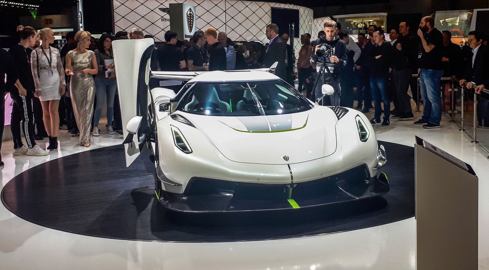 Koenigsegg Jesko technical specifications and fuel economy